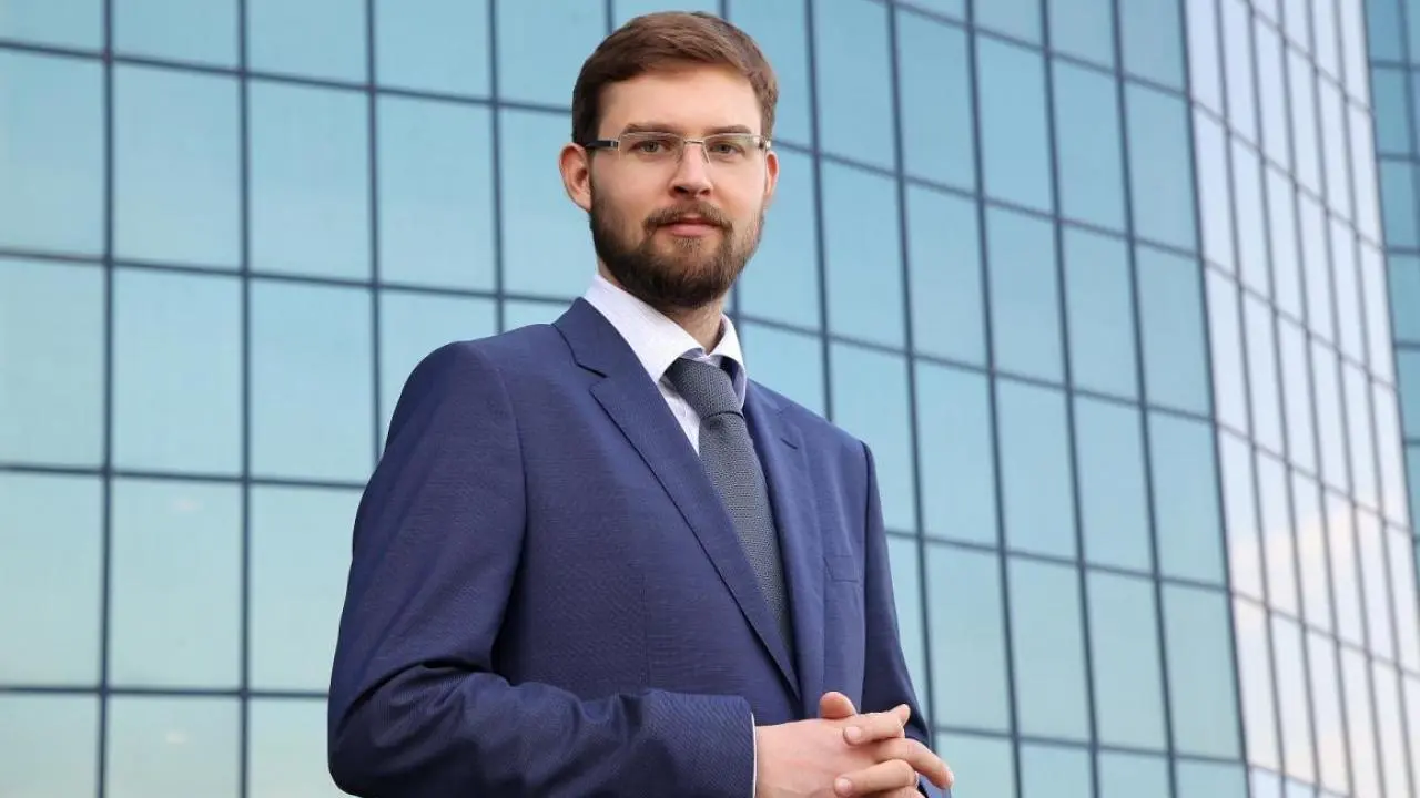 Exploring the Career and Impact of Timur Turlov in the Financial World ...