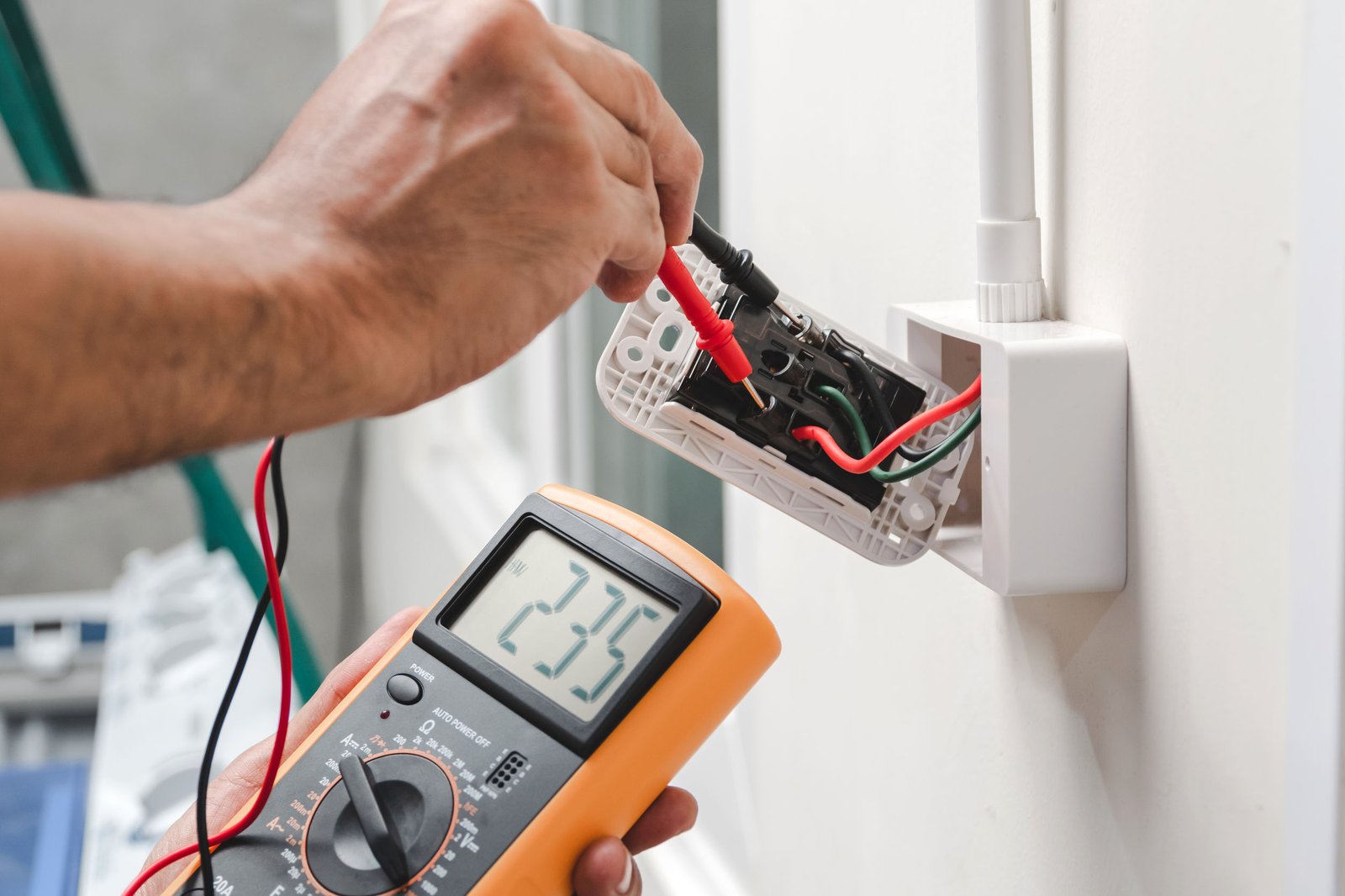 Why PAT Testing Equipment Is Vital for Small Businesses and Contractors ...